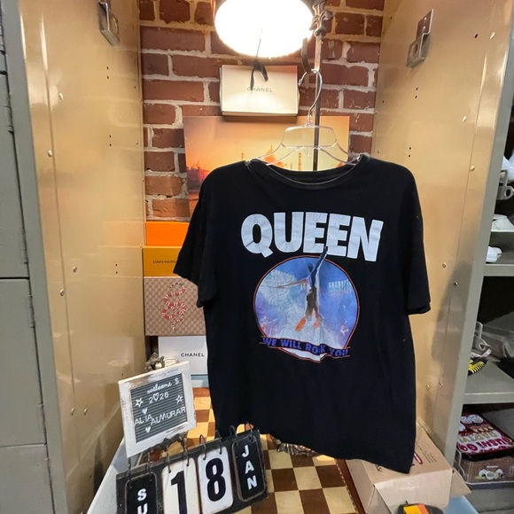 Queen | Shirts | Queen Graphic Tee | Poshmark